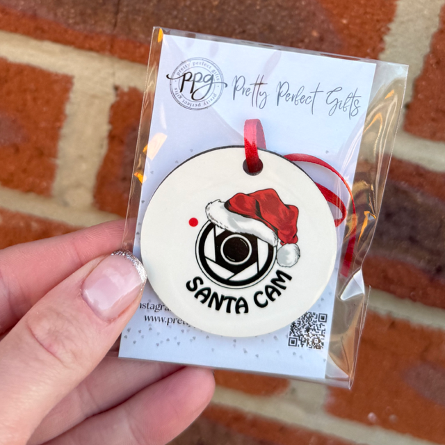 Santa Cam Round Hanging Decoration - End of Season Sale – Pretty ...
